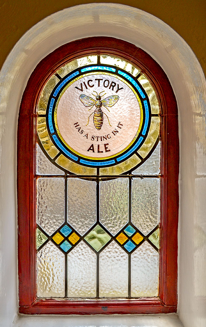 Willow Tree, Riddlesden - Pub Gallery