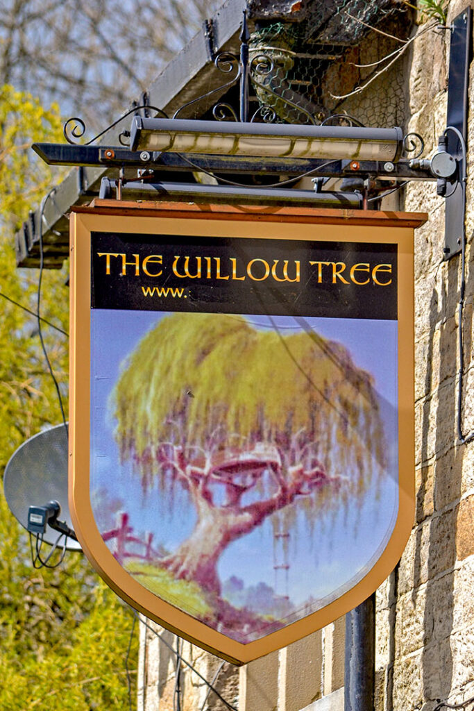 Willow Tree, Riddlesden - Pub Gallery
