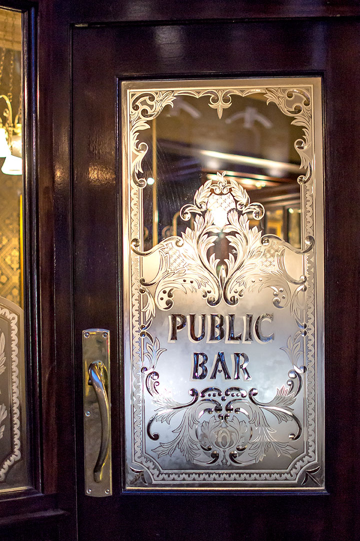 Fitzroy Tavern, Fitzrovia - Pub Gallery