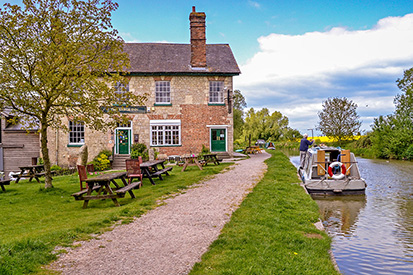 Barge Inn, Honeystreet - Pub Gallery