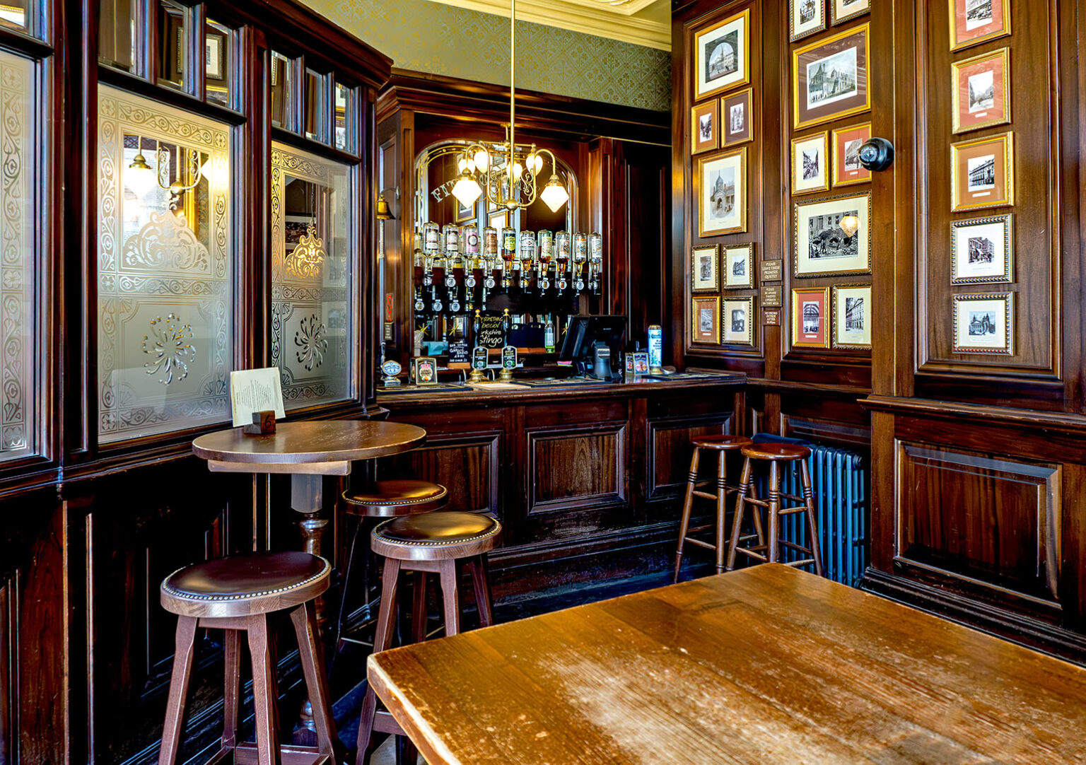 Fitzroy Tavern, Fitzrovia - Pub Gallery