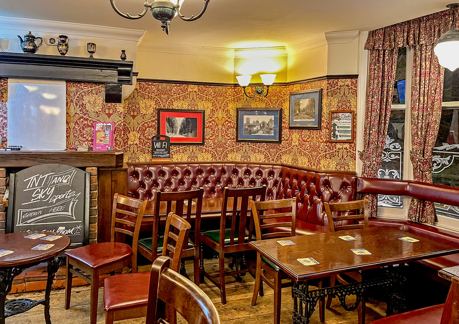 Queens Head, Stourbridge - Pub Gallery